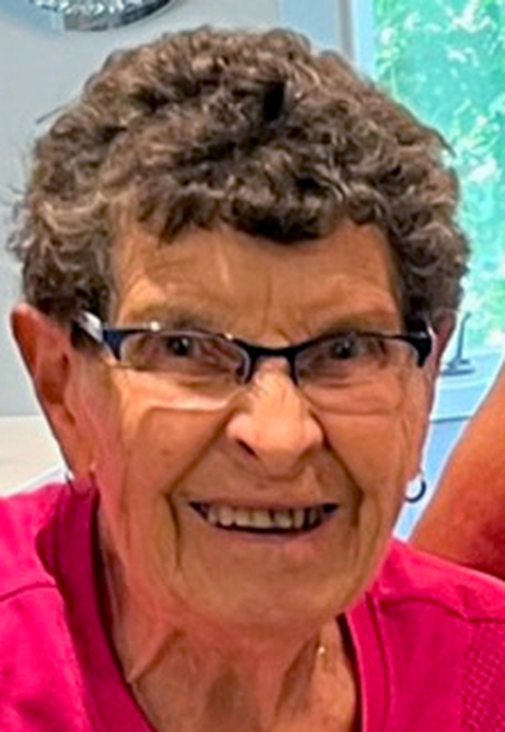Sylvia Hunter Obituary - Winnipeg, MB | Neil Bardal Funeral Centre